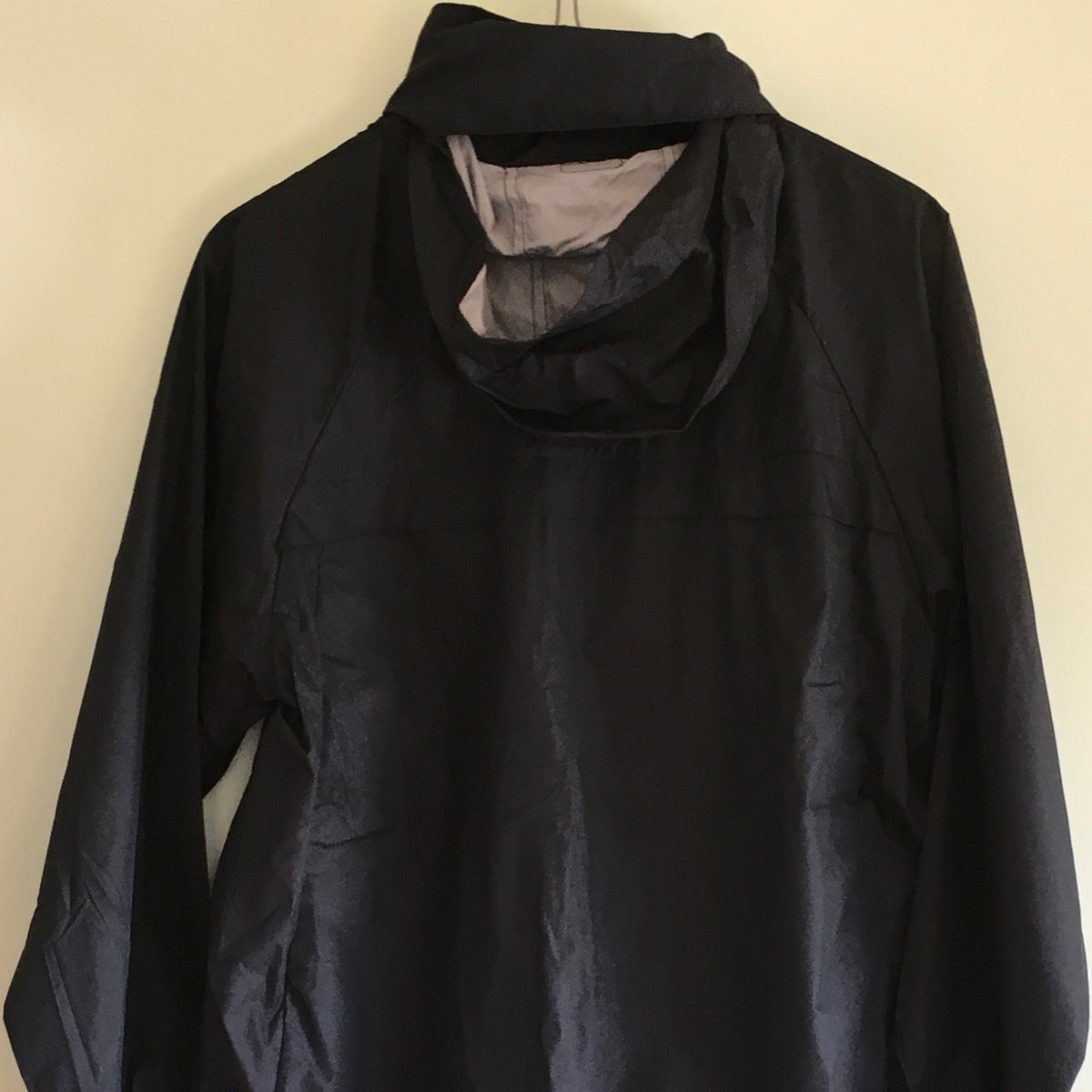 CLEARANCE- Windproof jacket – Berowra Public School Uniform Shop